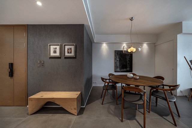 Lakri table | Artisan