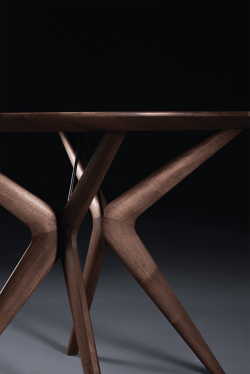 Lakri table | Artisan
